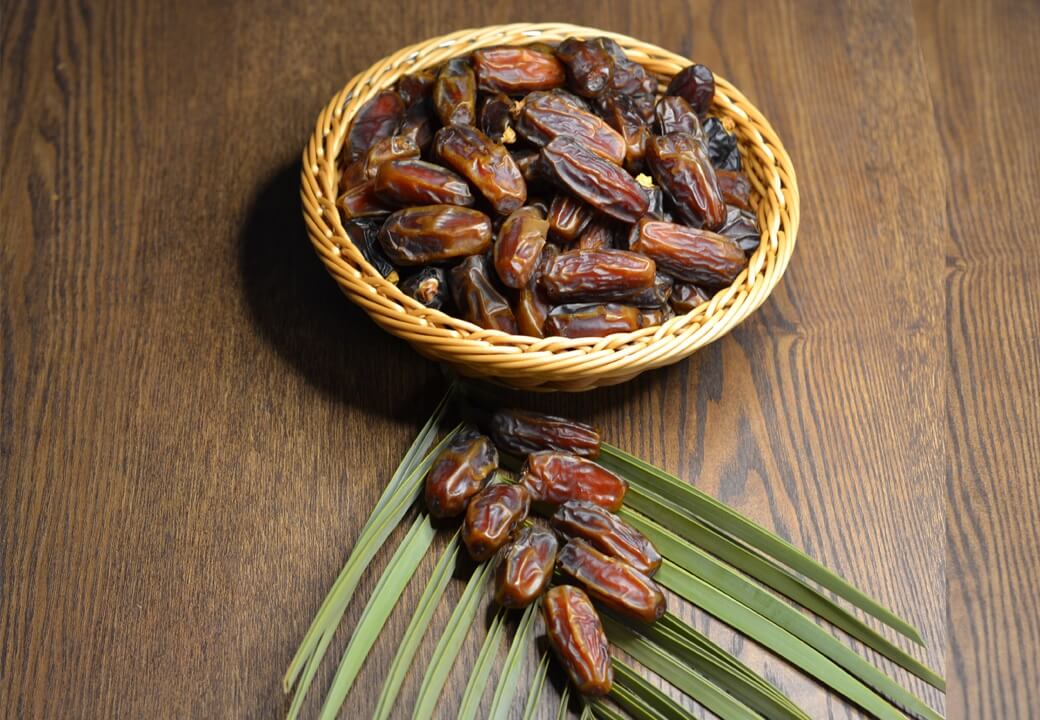 Buy Mashrook Dates 1 kg Online at Best Price- Mallucart.com